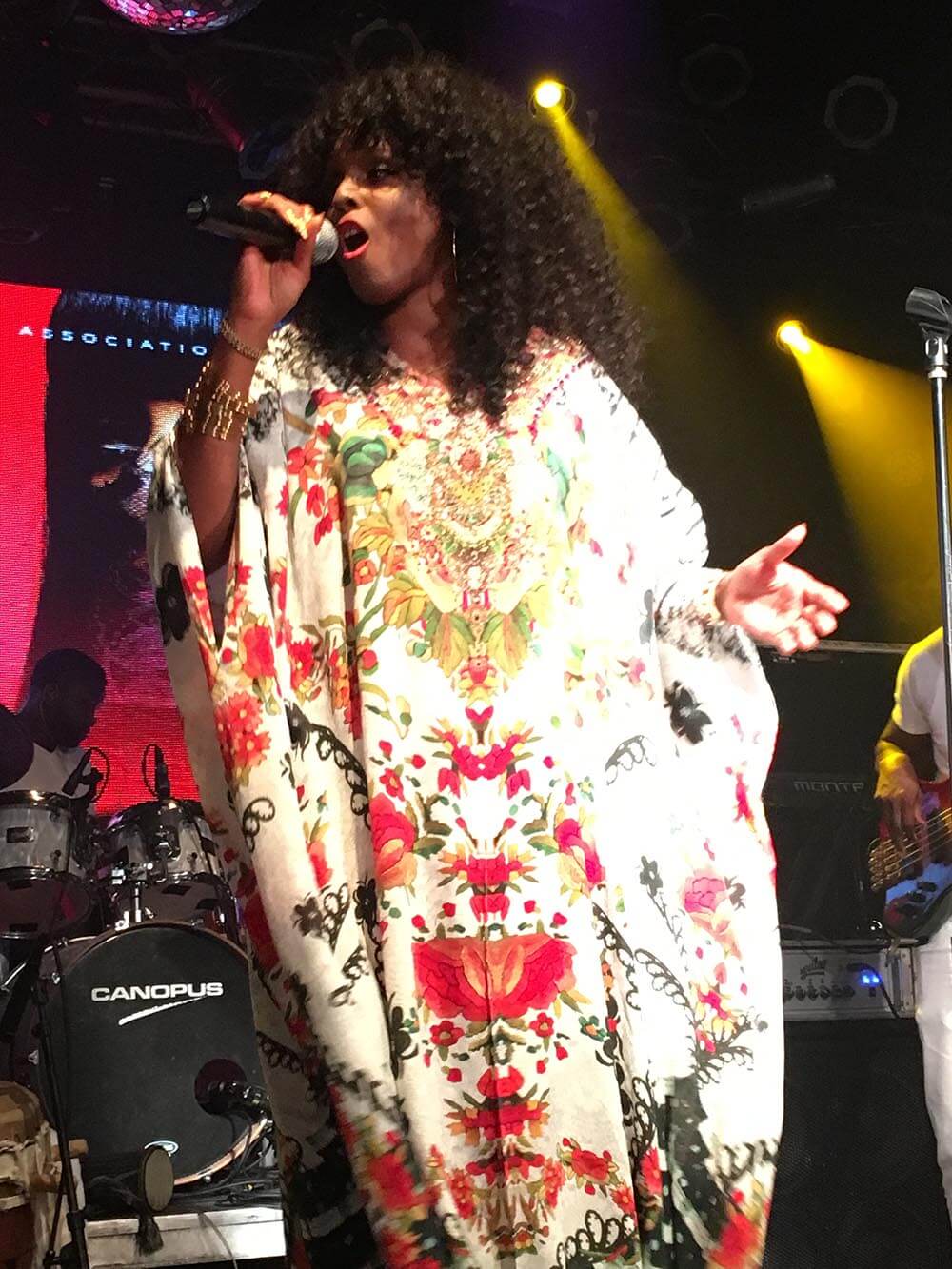 angela-hunte-soca-mon-bon-ami - Style & Vibes